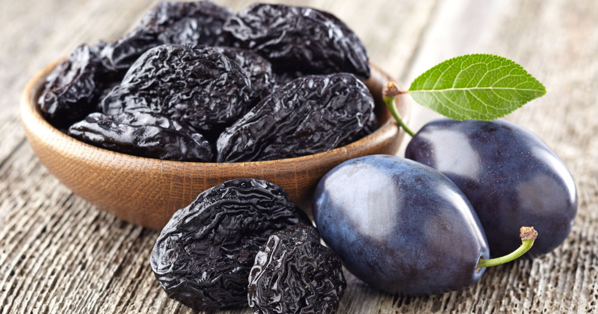 11 High Iron Fruits to Increase Your Iron Levels