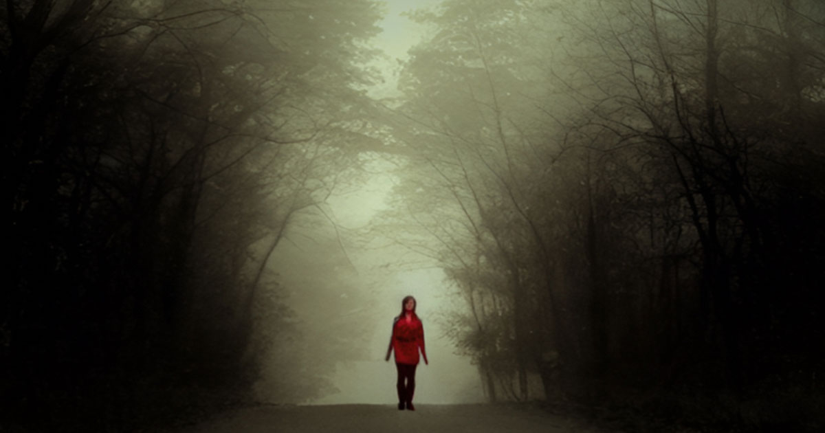 15+ Scary Signs an Evil Presence Is Near