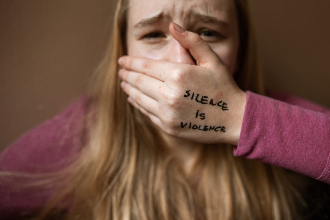 10 Silent Warning Signs of Abuse: Spot the Red Flags Before It’s Too Late